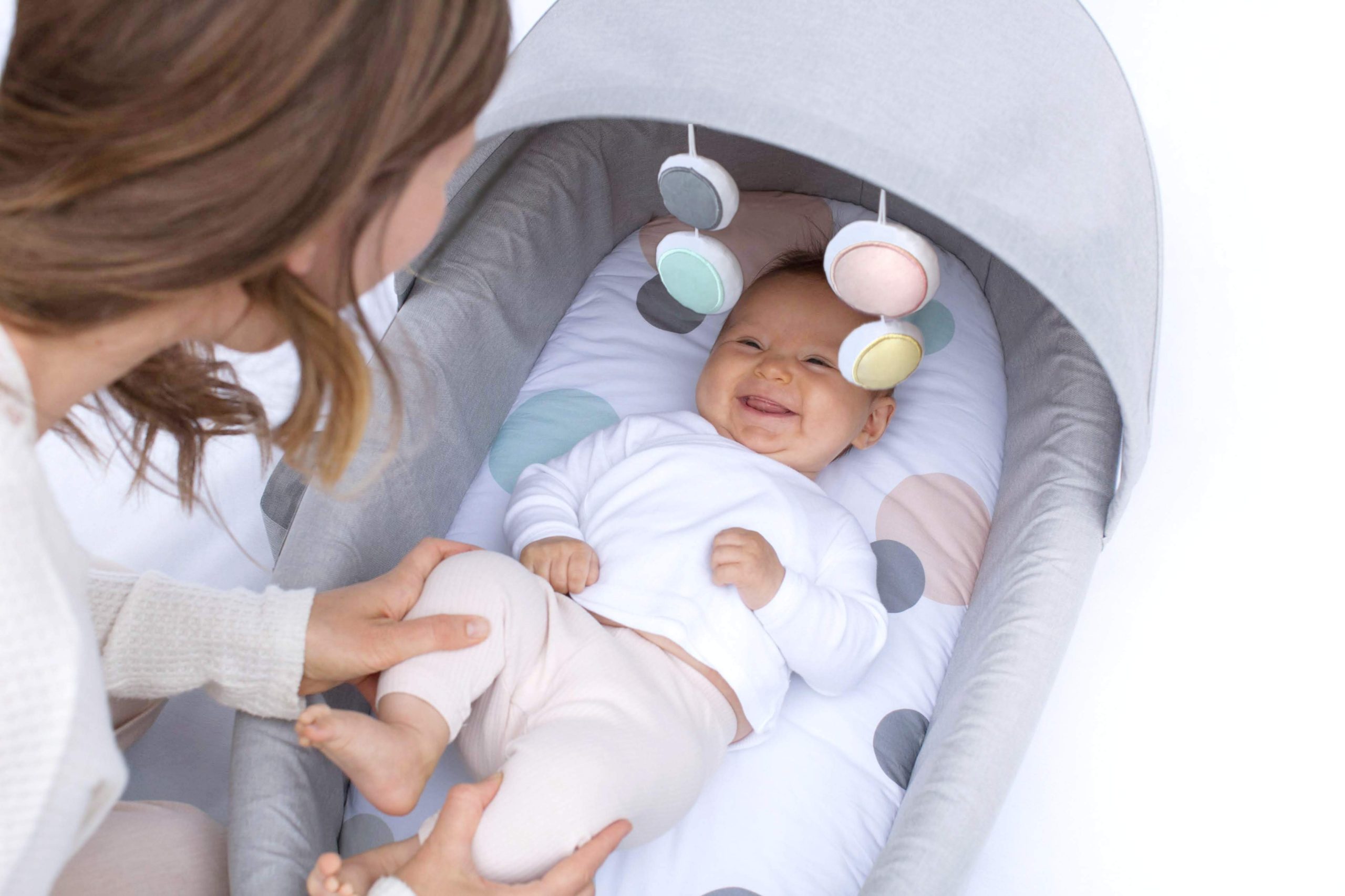 Top 10 Products For Parents On-The-Go – Moms and Mamas